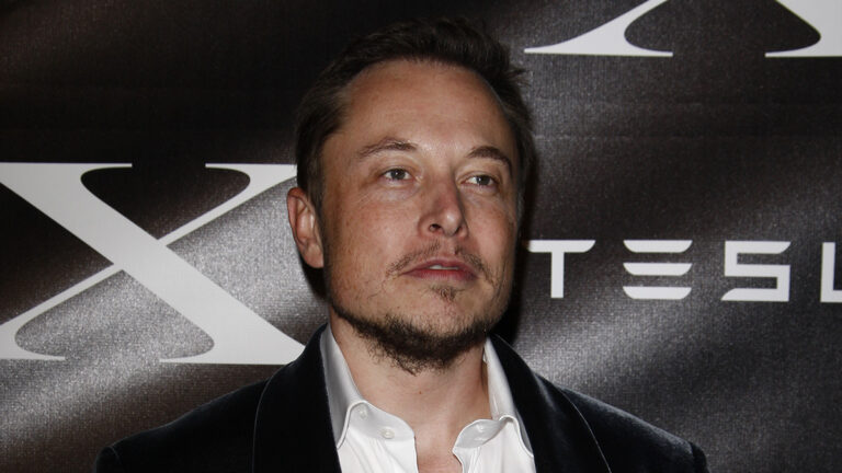 Six South Africans who made billions in the US – Daily Investor